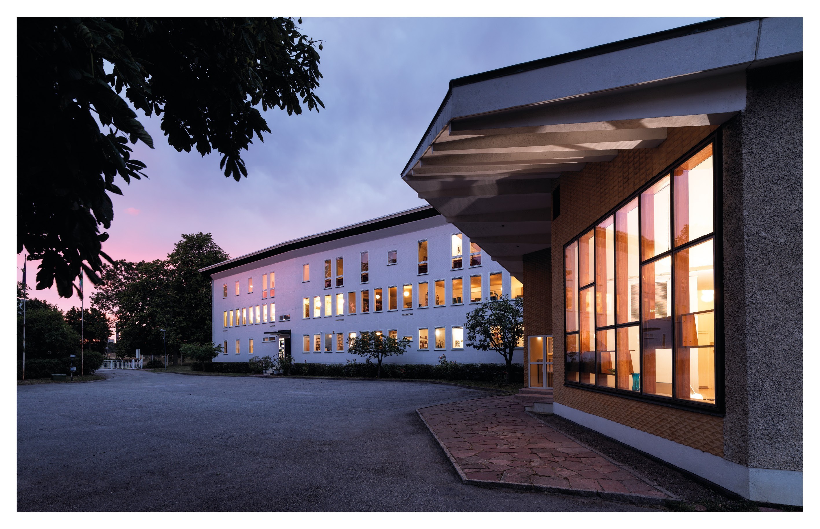 ENCHANTING ARCHITECTURE. The Italian Cultural Institute by Gio Ponti on ...